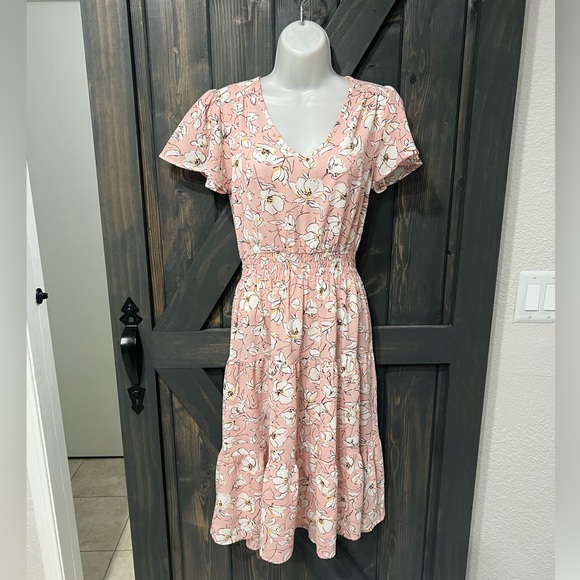 Monteau Dresses Monteau Los Angeles Pink White Floral Midi Dress